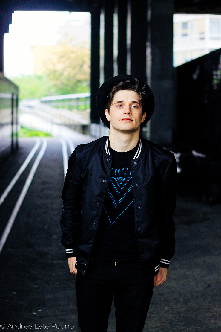 Picture of Andy Mientus