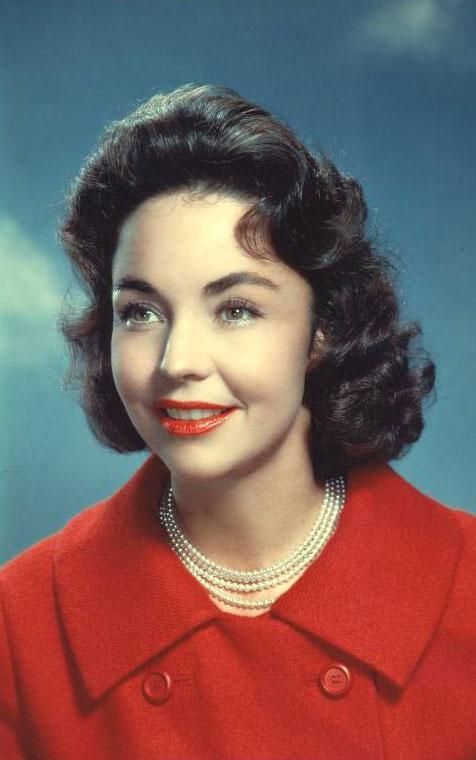 Jennifer Jones picture