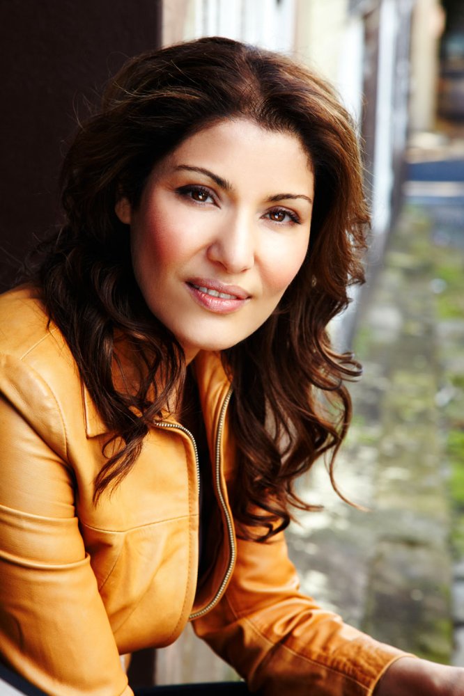 Picture of Neveen Hanna