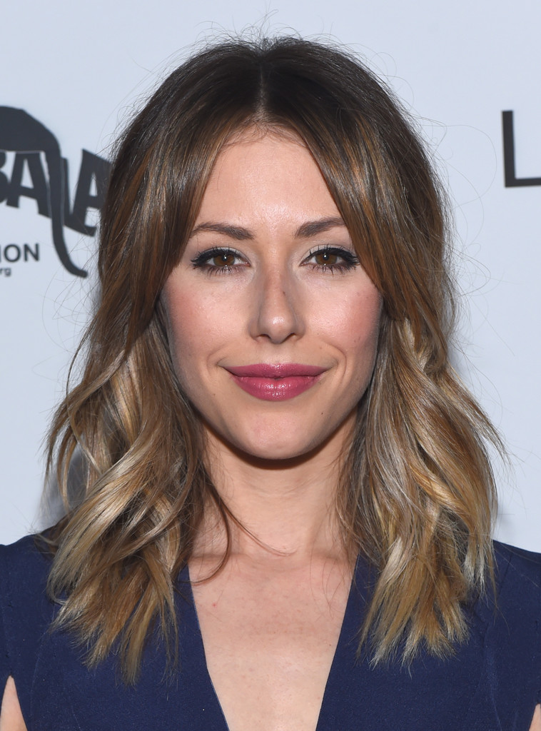 Amanda Crew
