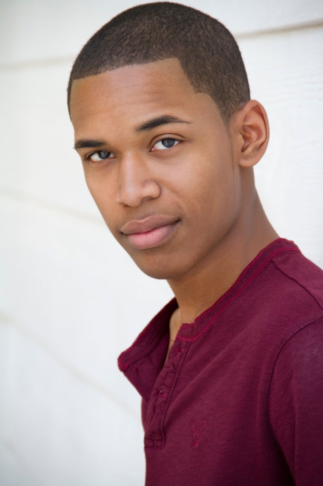 Picture of Kelvin Harrison