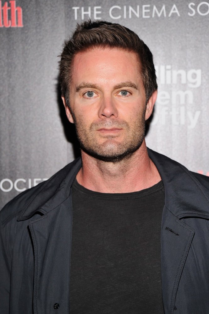 Garret Dillahunt image