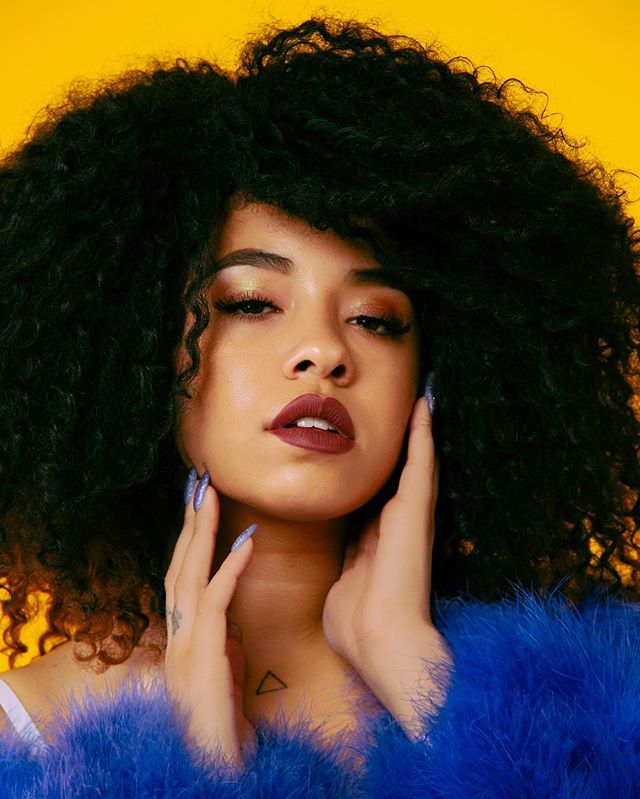 Picture of Lee Velvet