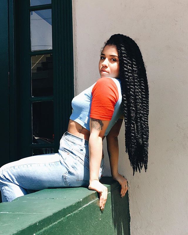 Picture of Lee Velvet