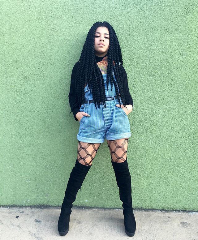 Picture of Lee Velvet