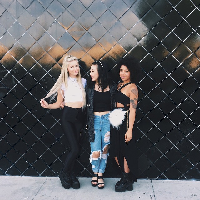 Picture of Lee Velvet