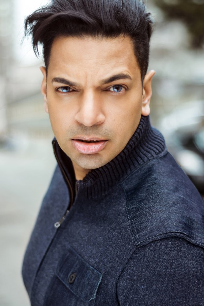 Picture of Christopher Logan