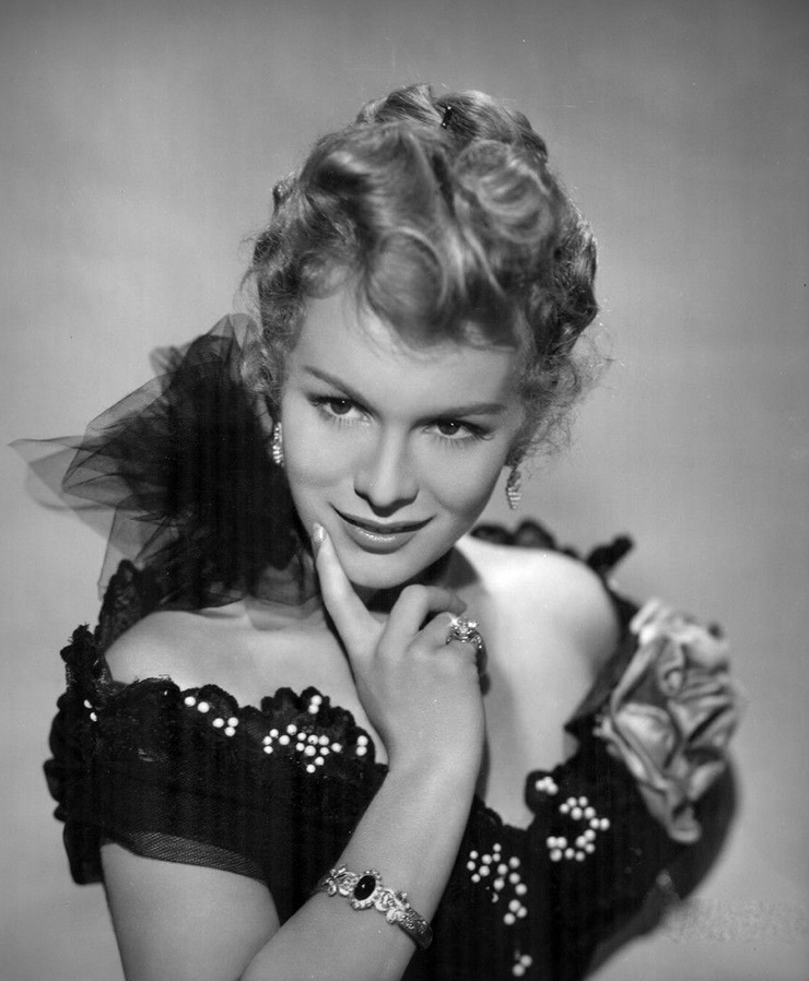 Eva Gabor