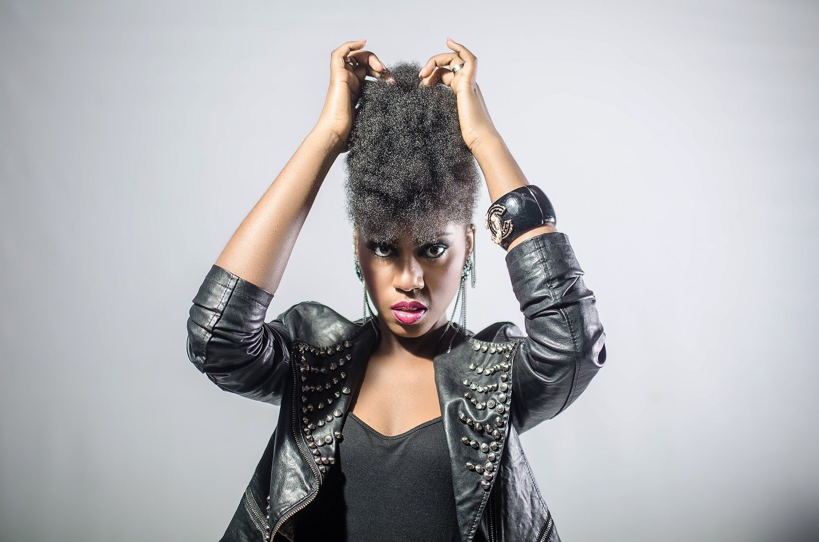 MzVee image