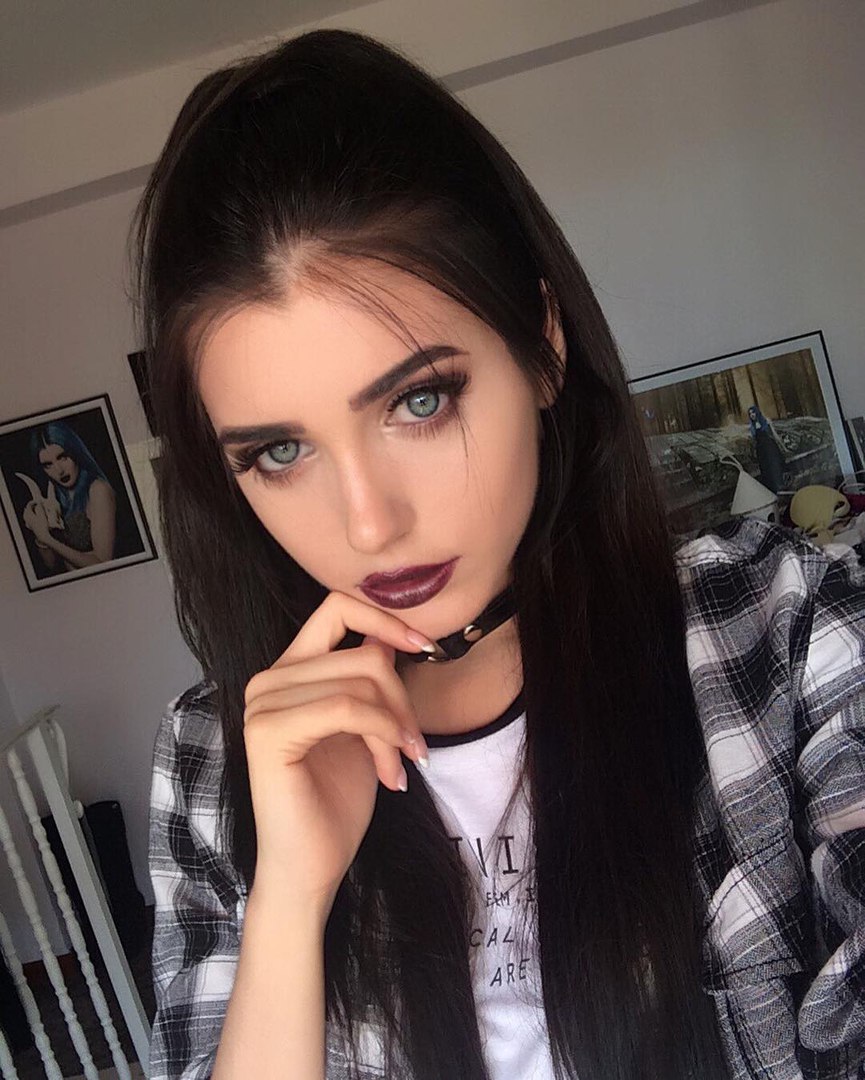 Picture of Emma Hyer