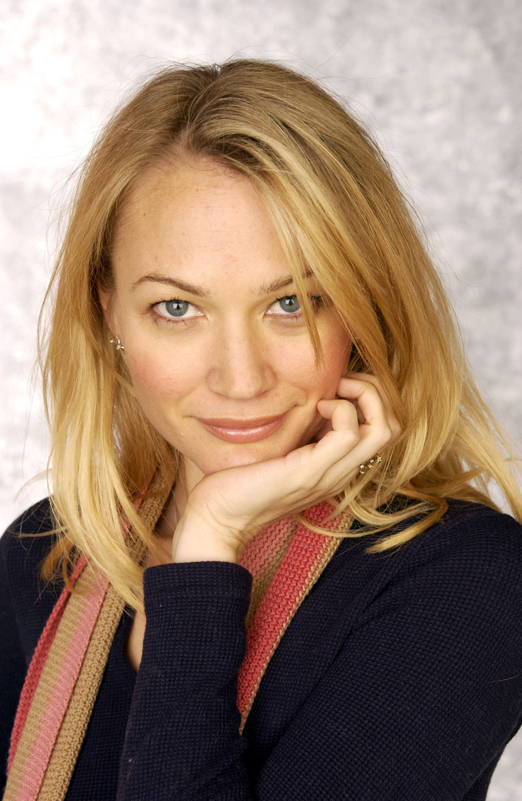 Picture of Sarah Wynter
