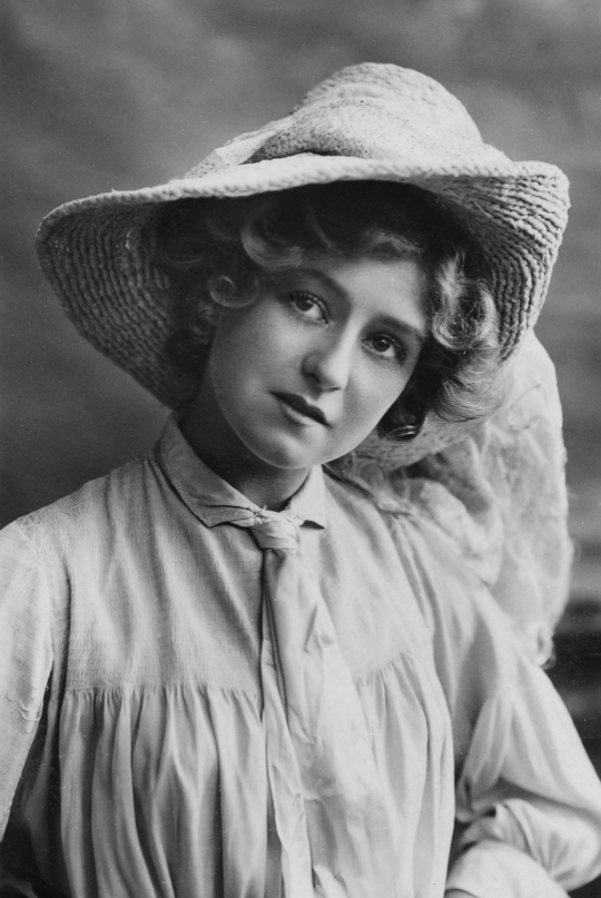 Image of Gabrielle Ray