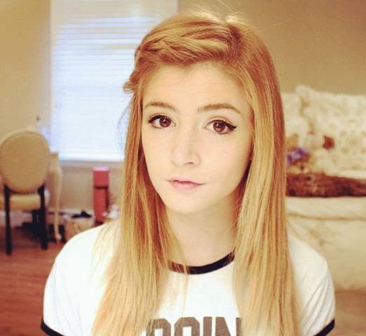 Picture of Chrissy Costanza