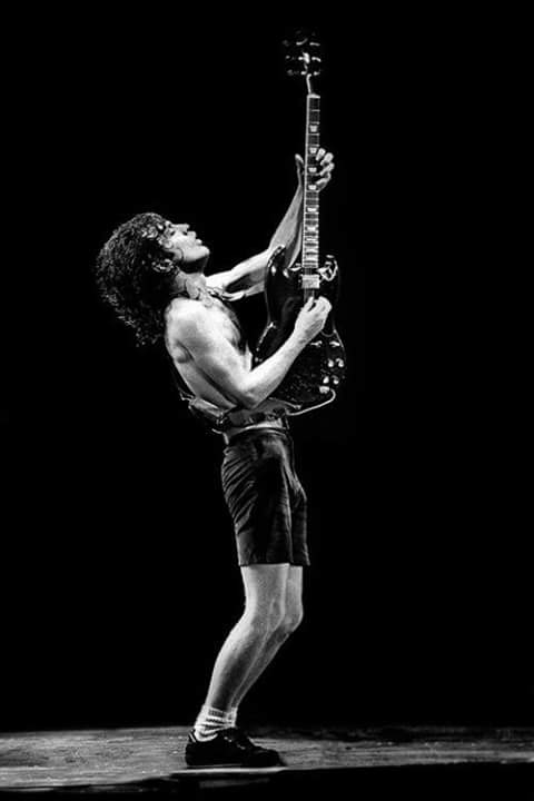 Angus Young picture