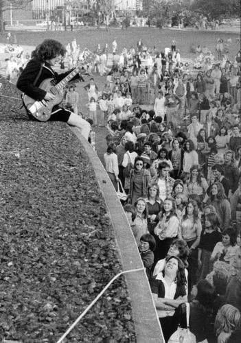 Picture of Angus Young