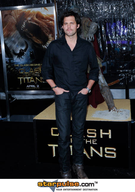 Kristoffer Polaha picture