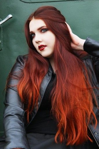 Alina Lesnik picture