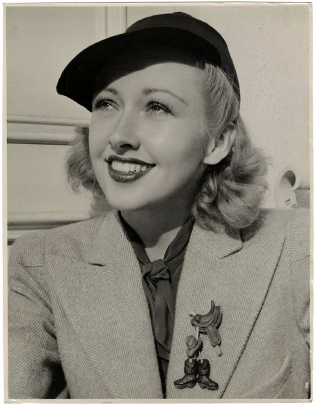 Image of Evalyn Knapp