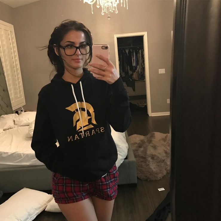 Picture of Alia Shelesh