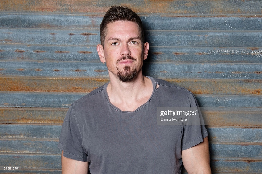 Picture of Steve Howey