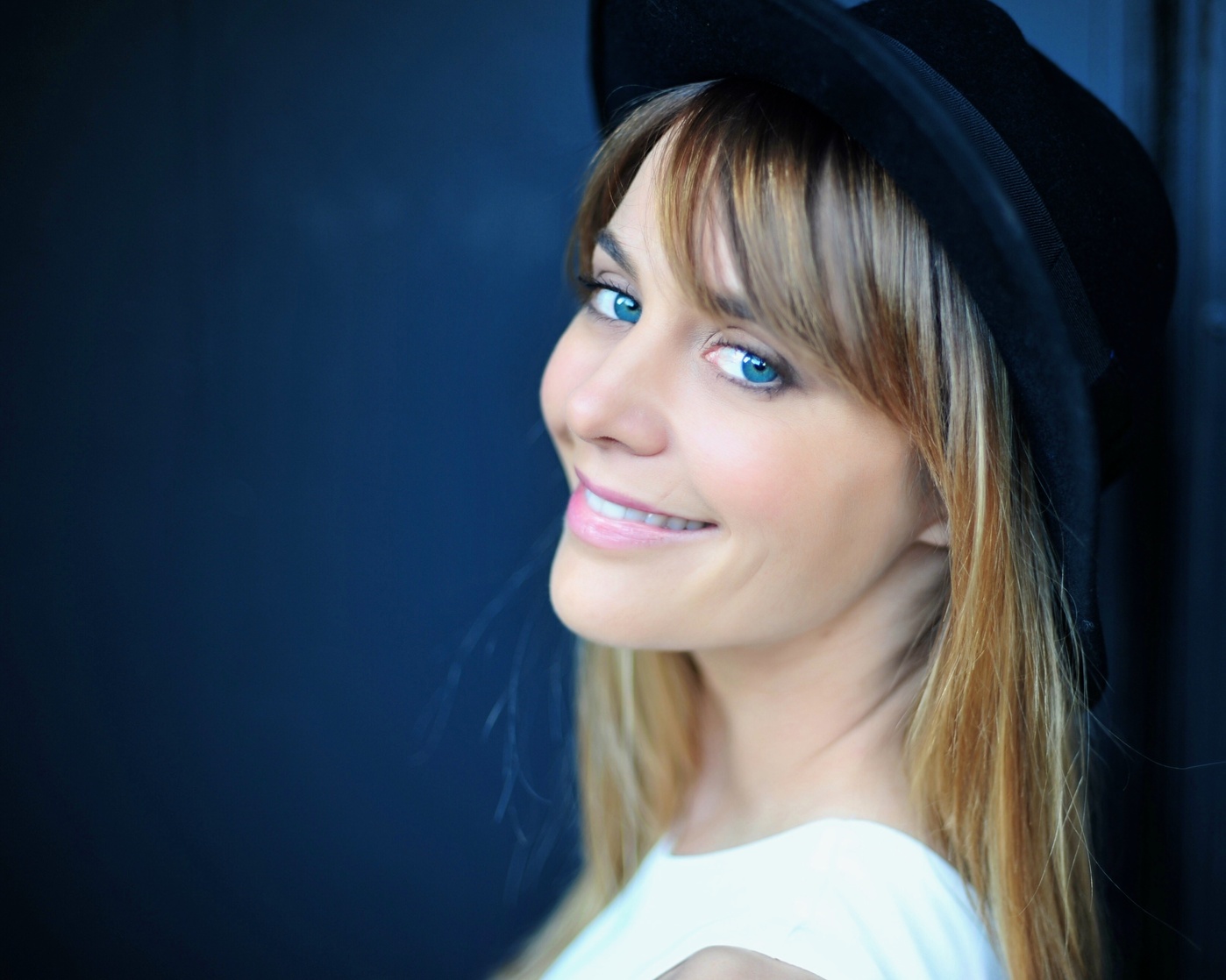 Ina-Alice Kopp Hip Hat Cute Smile