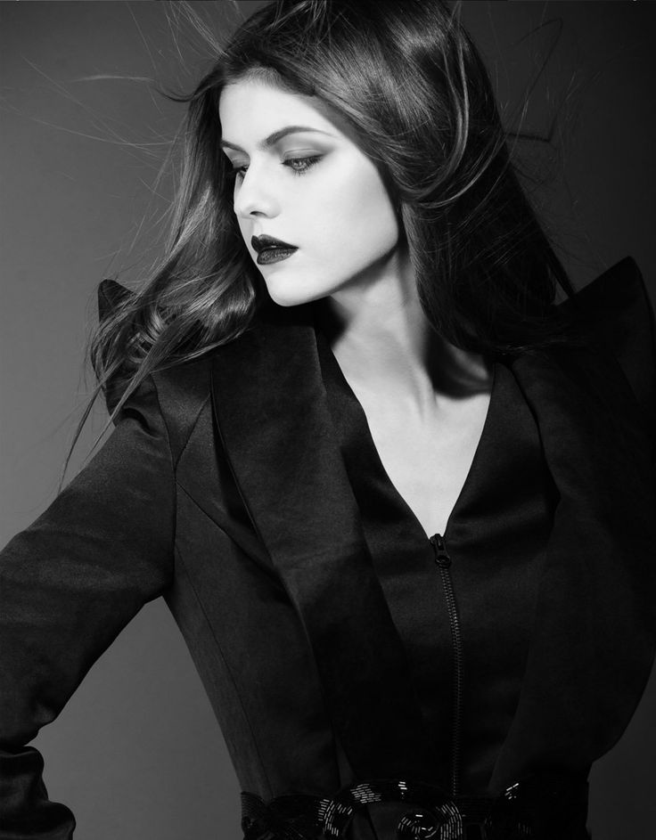 Alexandra Daddario picture