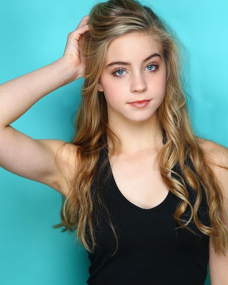 Alexa Robertson image