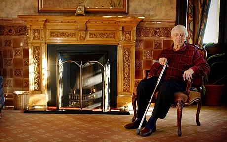 Picture of Edwin Morgan