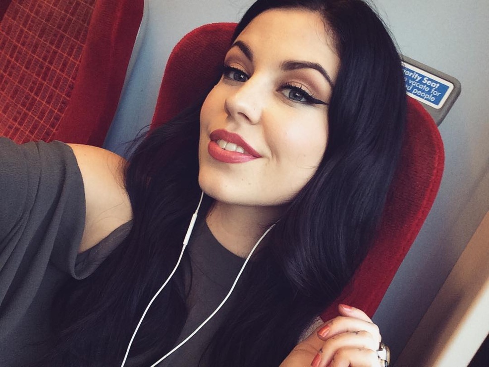 Picture of Aemelia Fox