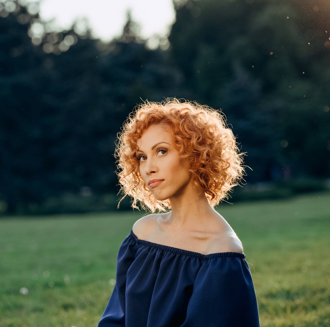 Picture of Aliona Moon