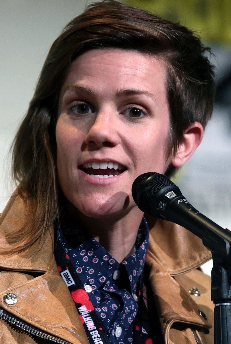 Picture of Cameron Esposito