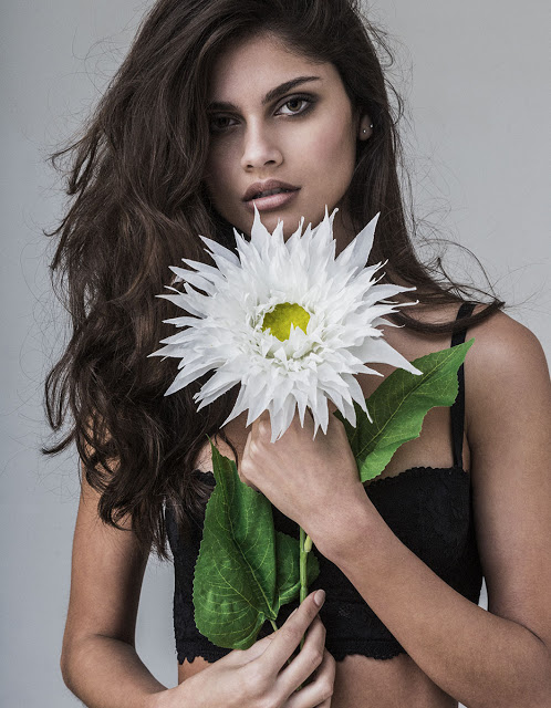 Picture of Lini Kennedy Oliveira