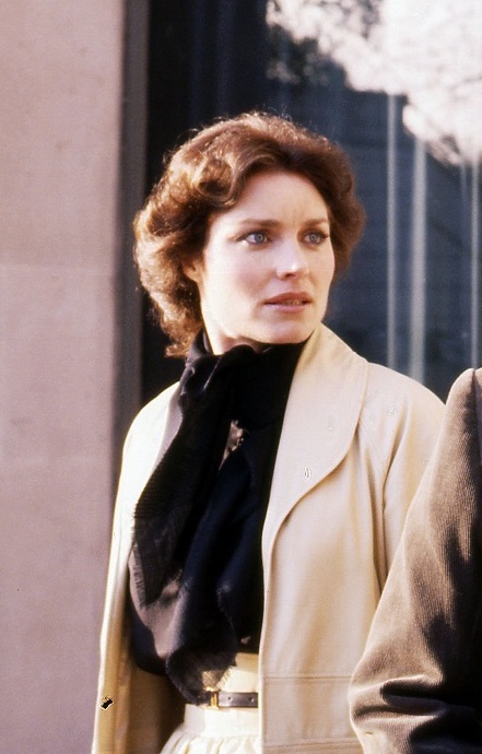 Picture of Lisa Harrow