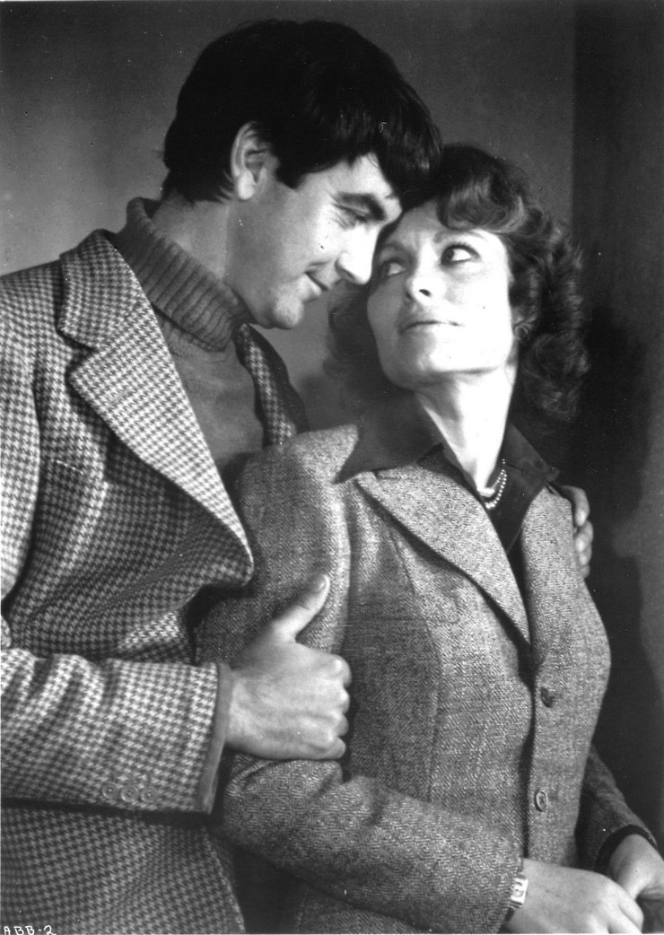 Picture of Lisa Harrow