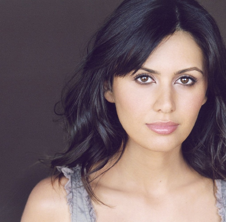 Catherine Farrah image