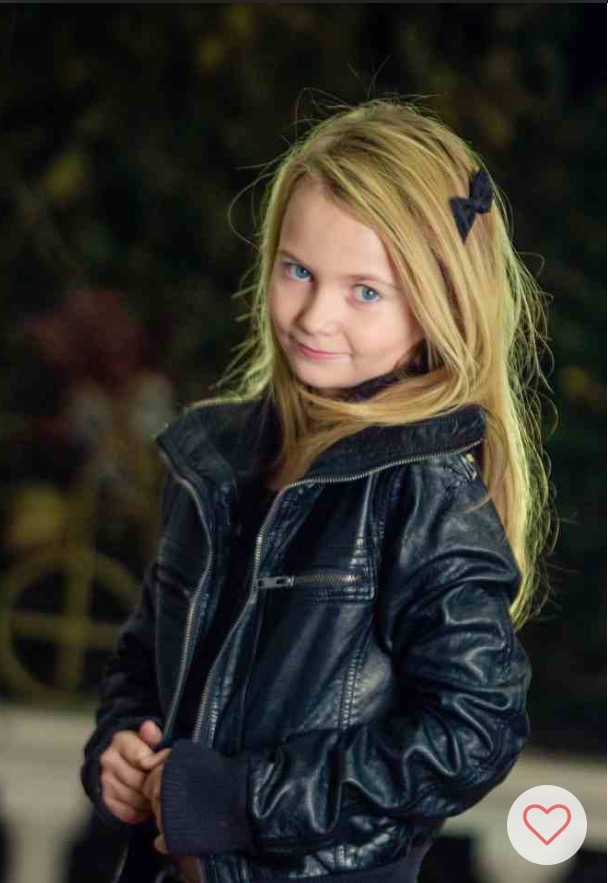 Picture of Lainee Rhodes