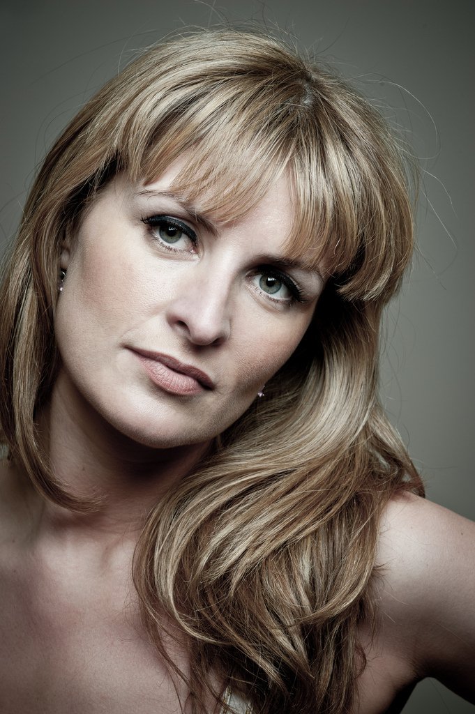 Picture of Lesley Harcourt