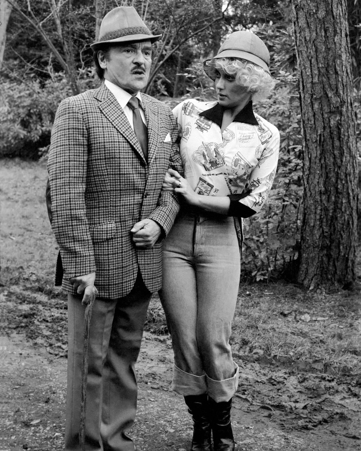 Adrienne Posta image