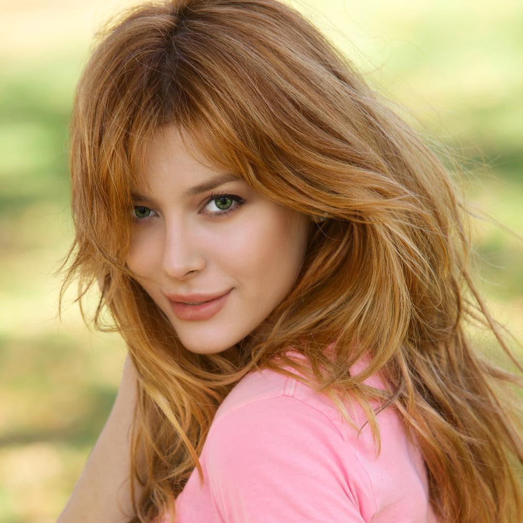 Picture of Elena Satine