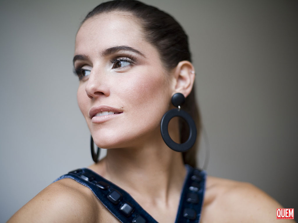 Deborah Secco picture