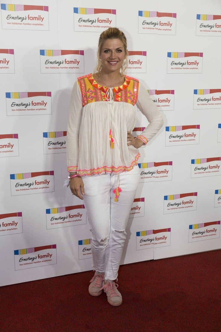 Picture of Nina Bott