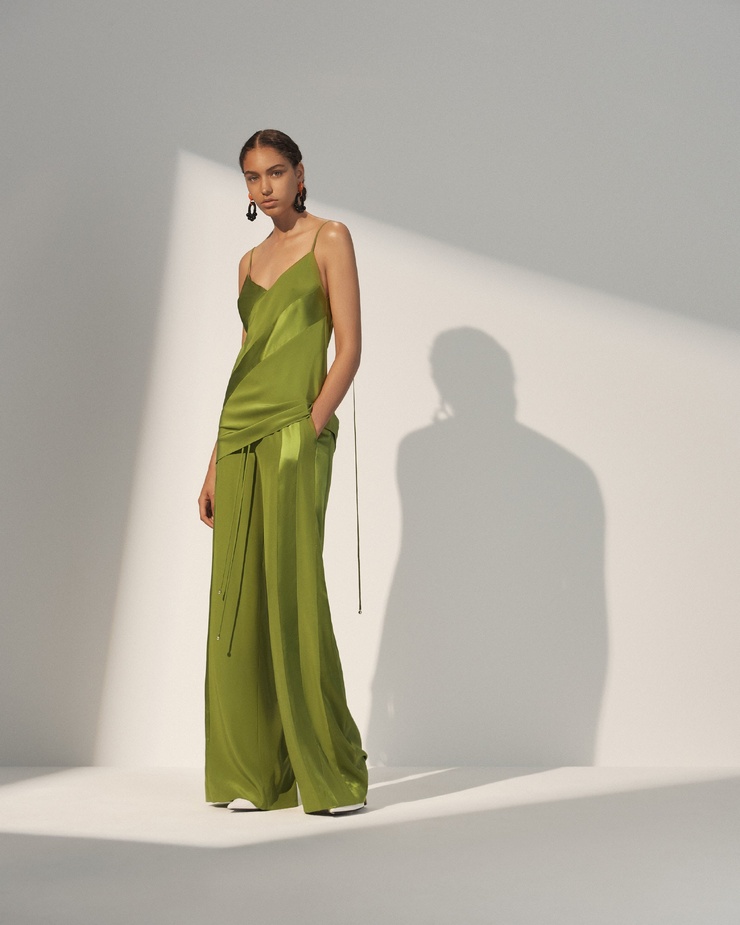 Image of Danielle Ellsworth