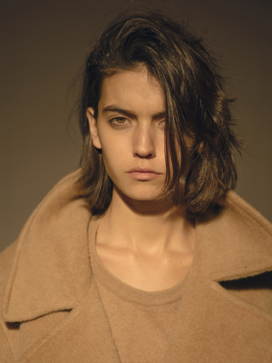 Picture of Abril Shaw