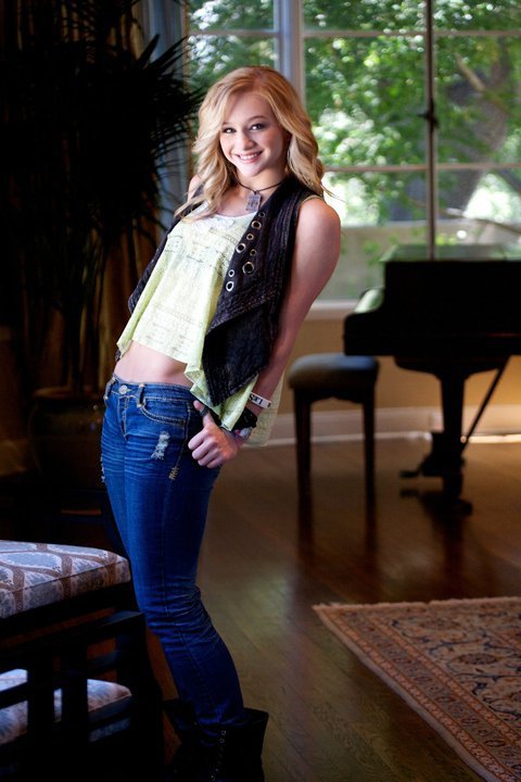 Mollee Gray image
