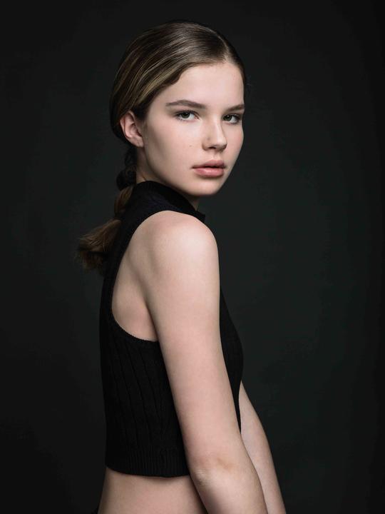 Picture of Ellie Thumann