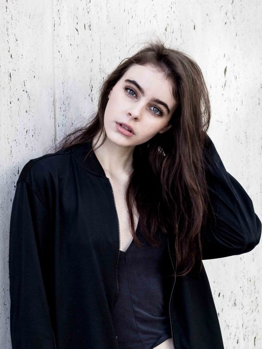 Isabel Lawson image