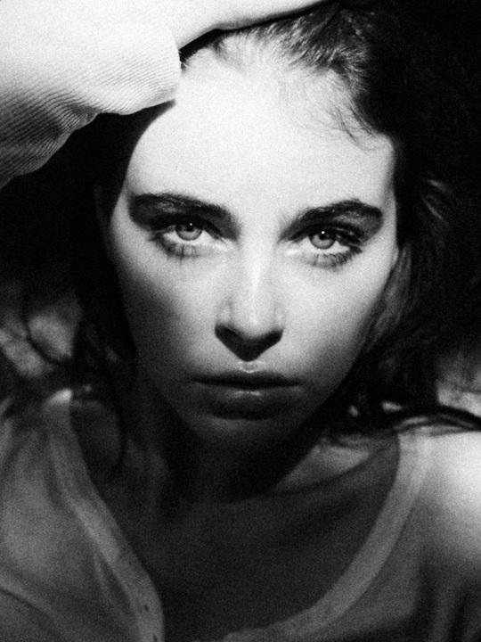 Isabel Lawson picture