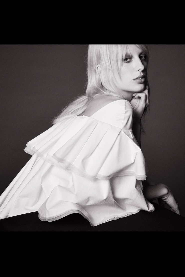 Picture of Lili Sumner