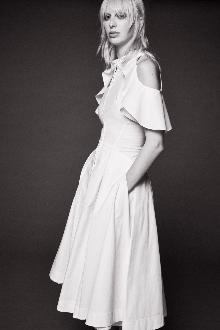 Picture of Lili Sumner