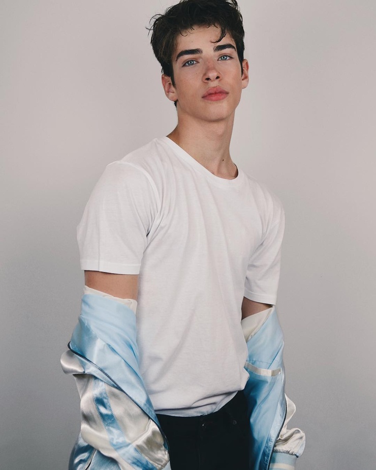 Picture of Manu Rios